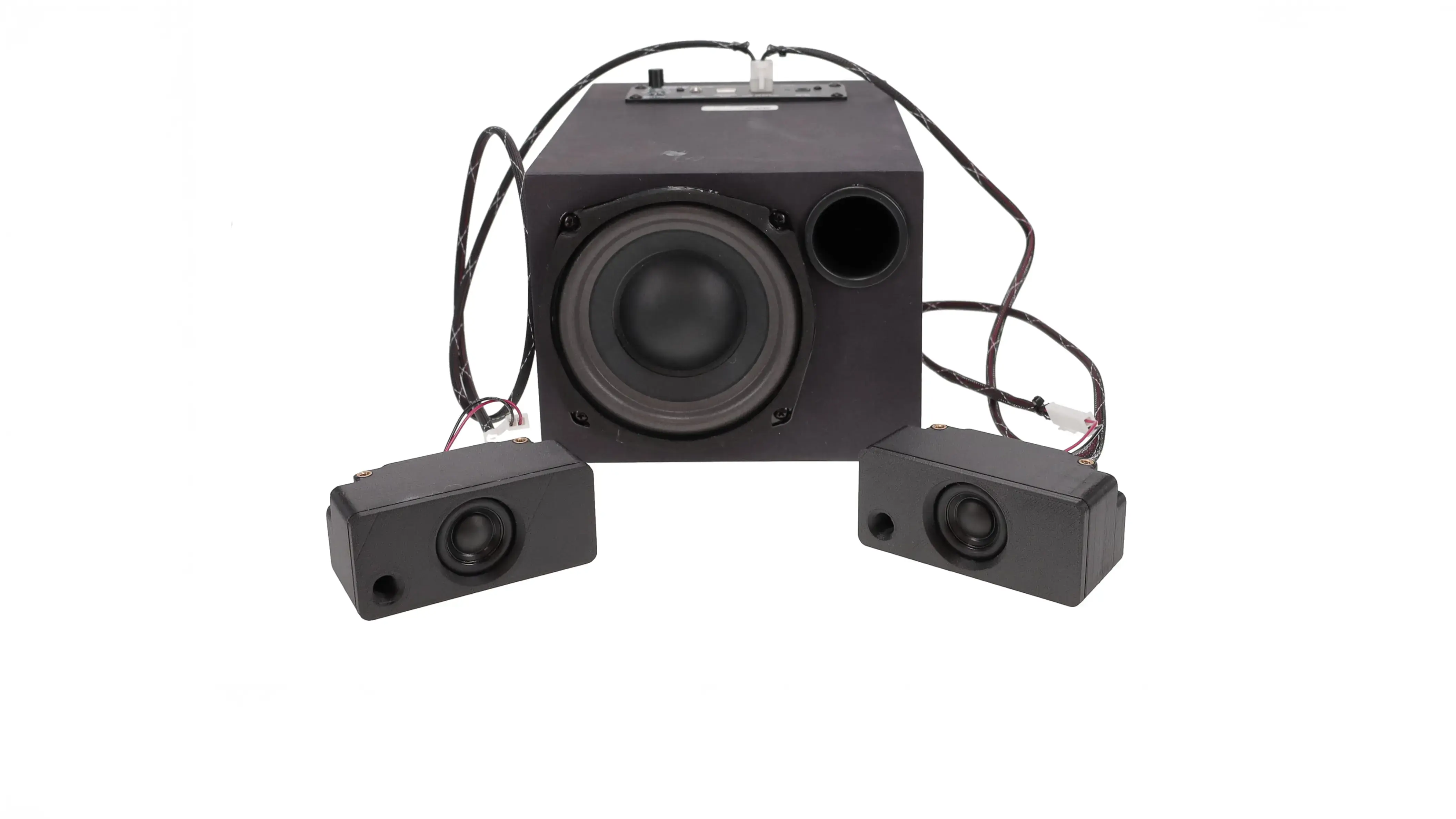 How Small Powered Speakers Deliver Big Audio